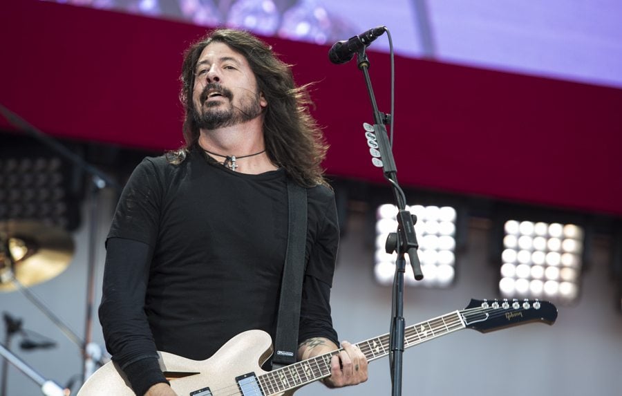 Dave Grohl ja pahasti pieleen mennyt ilotulitus - Foo Fighters ...