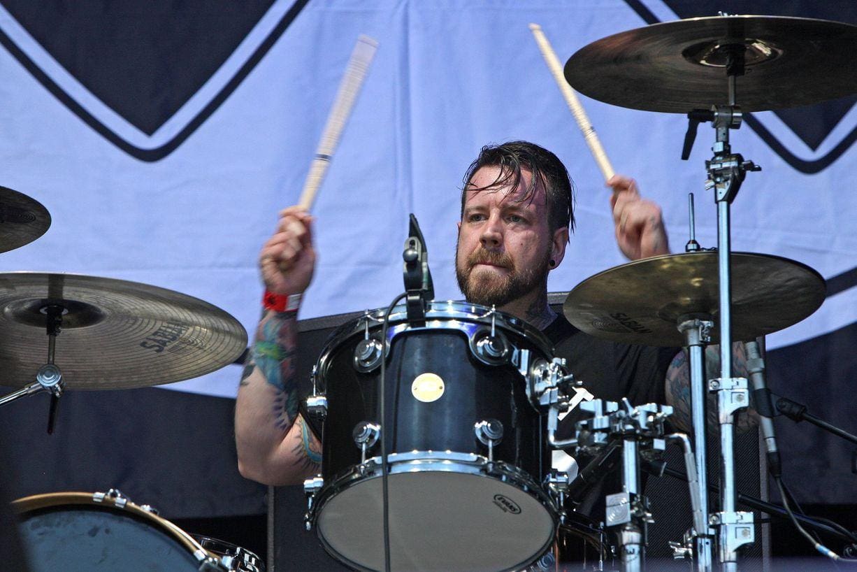 Aijai: Metalcore-veteraanin rumpali kärähti melkein 300 kilon ...