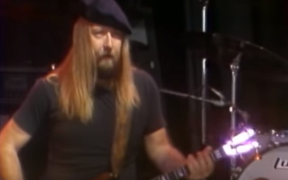 Alkuperäinen Lynyrd Skynyrd -basisti Larry Junstrom, 70, on kuollut ...