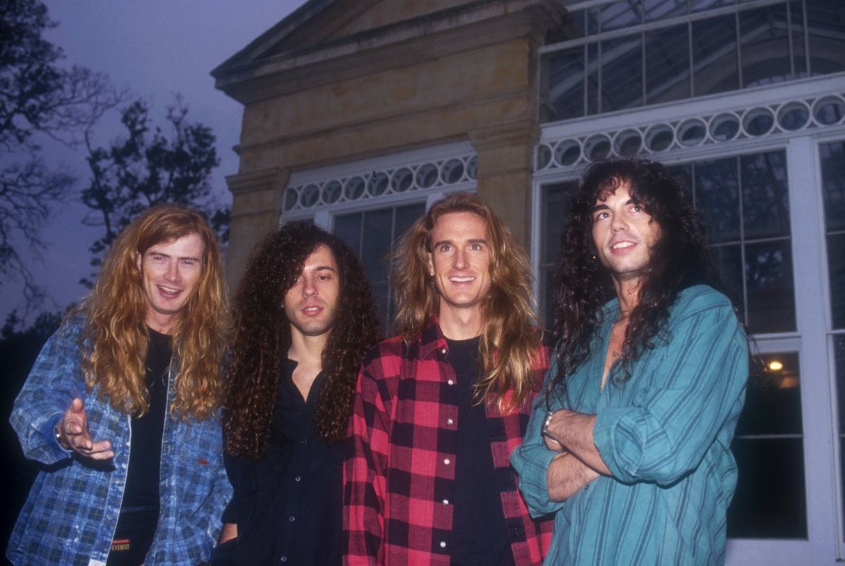 Millaisilla otteilla avautuivat ovet Megadethiin vuonna 1989? Tallenne ...