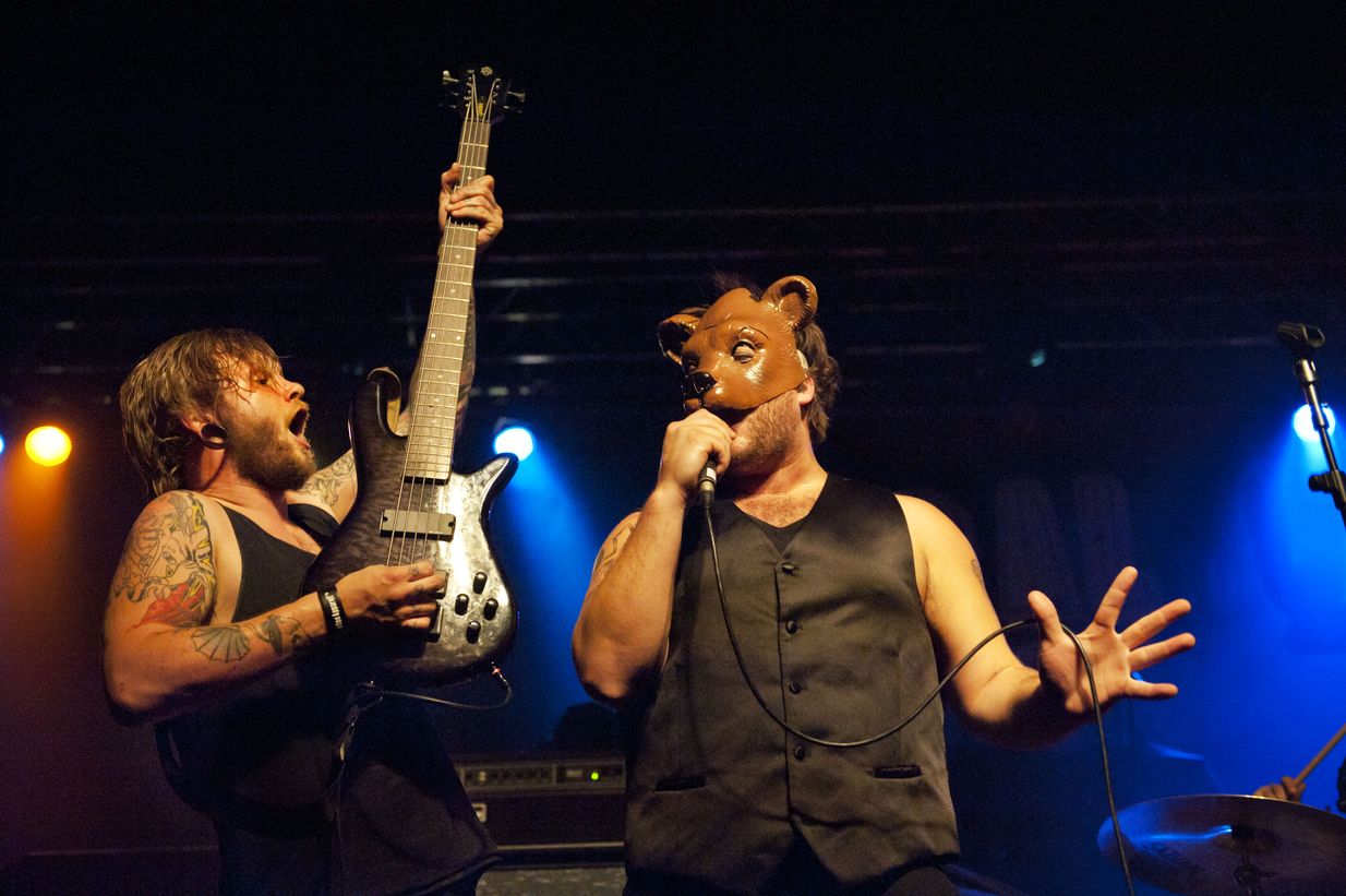 The Bunny The Bear -laulaja Chris Hutka menehtyi - Soundi.fi