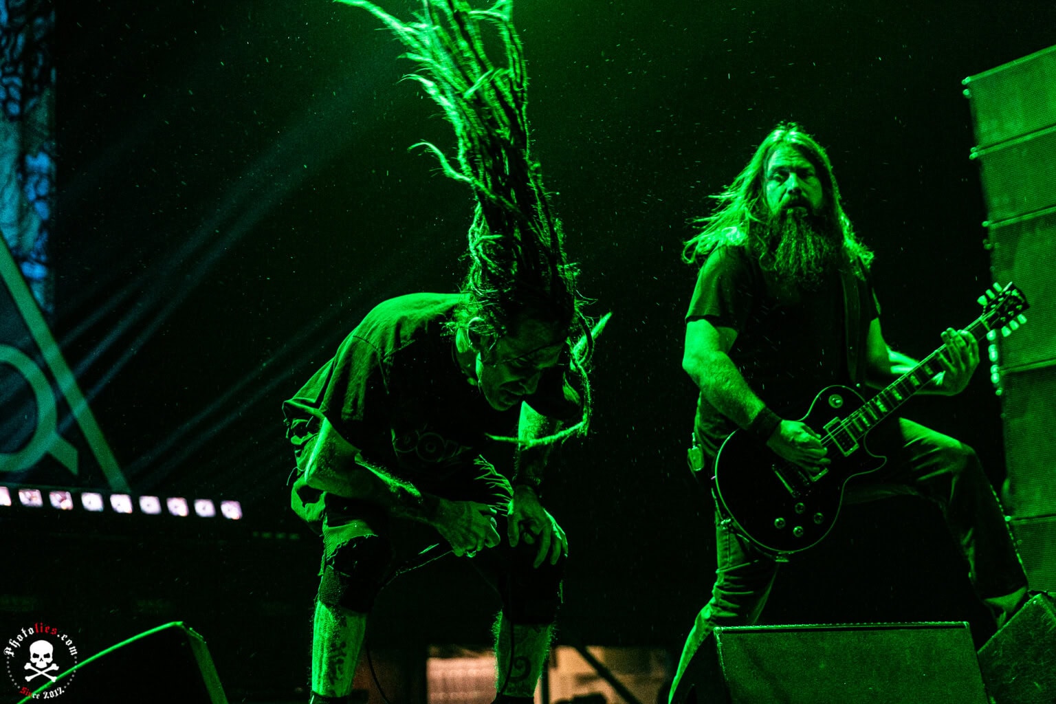 Randy Blythe inhoaa nähdä yleisön puhelimia Lamb of Godin keikoilla ...