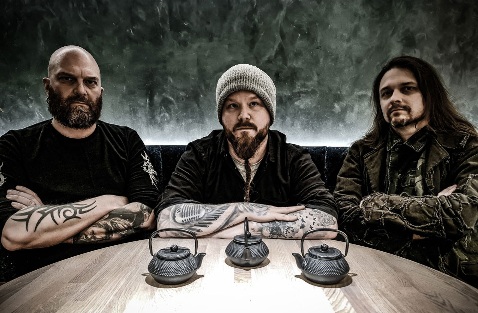 Ensinäytössä Marsh Tean esikoissingle – tällaista jälkeä syntyy Trio ...