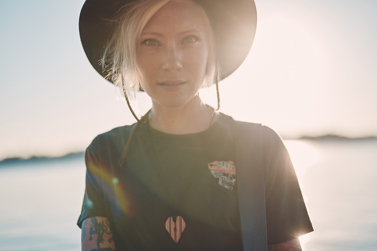 Perustuu tositapahtumiin: Emppu Suhonen muistelee uudella biisillä ...