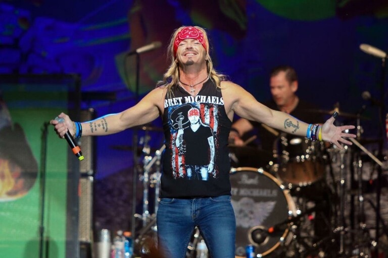 Poison-laulajan glam rock -suosikkibändi ponnistaa Suomesta - Brett ...