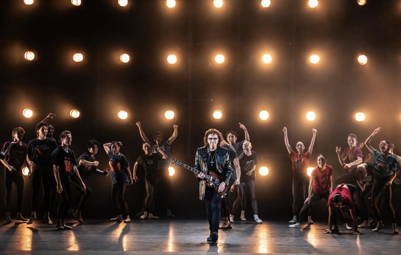 Black Sabbath -baletti sai ensi-iltansa - loppuhuipennuksen aikana ...