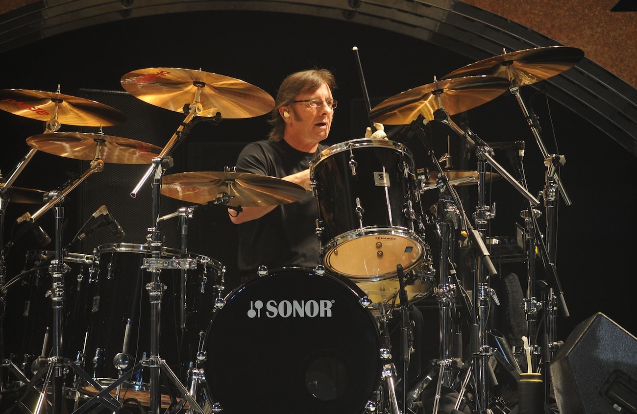 AC/DC:n paluukeikalta puuttunut Phil Rudd sanoo odottavansa innolla ...