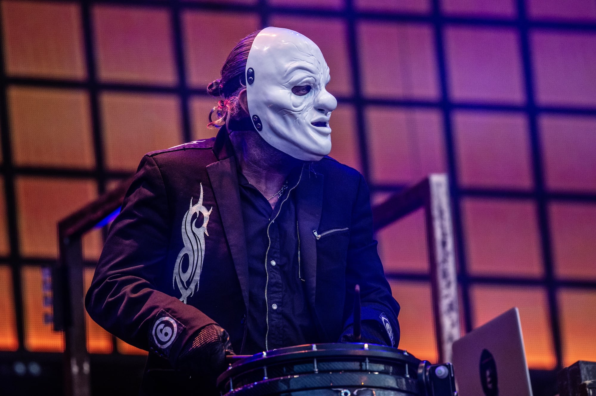 Vuonna 2002 Suomessa tehty kaoottinen Slipknot-haastattelu kerää ...