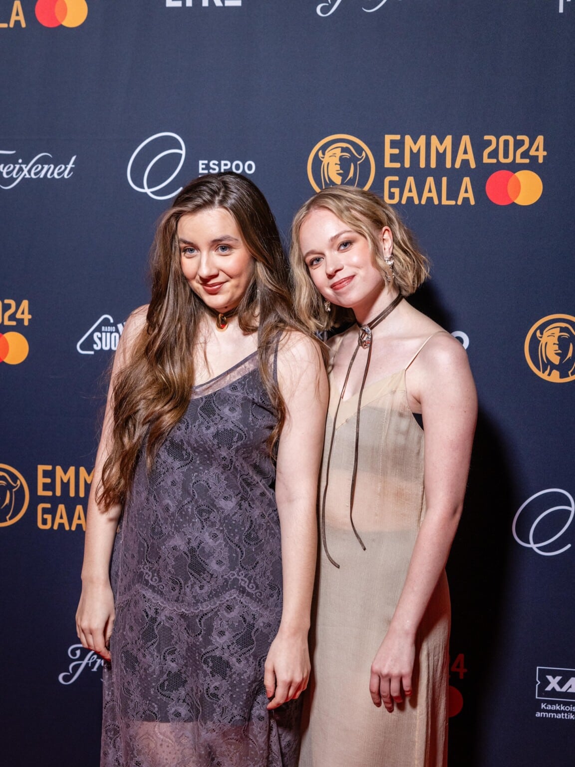 Soundi Emma-gaalassa – punaisella matolla Behm, Kuumaa, Käärijä, PMMP ...