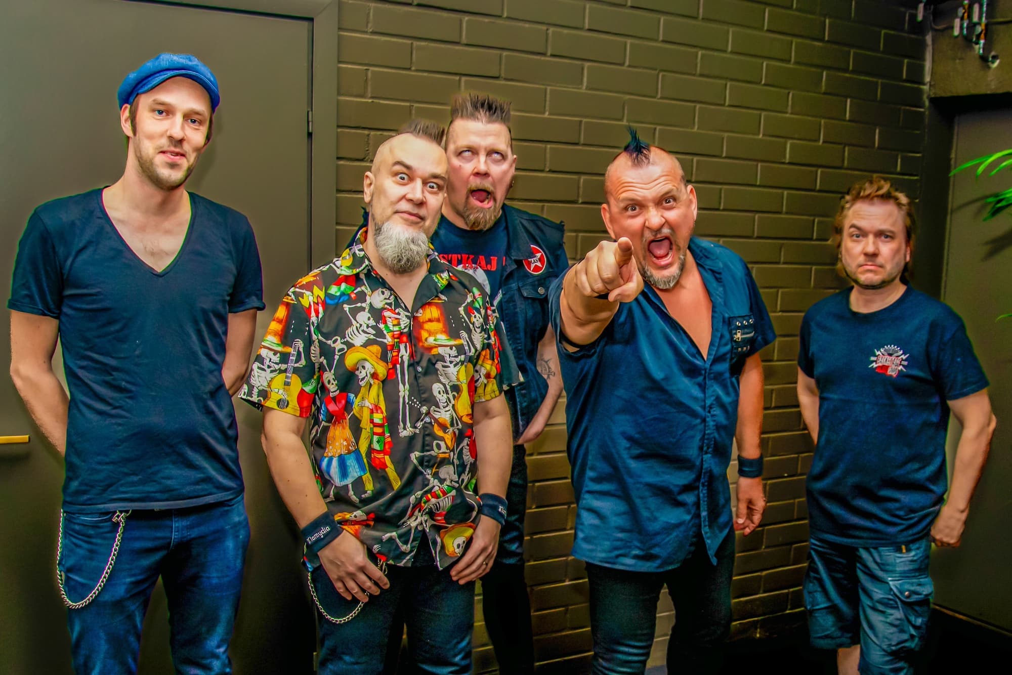 Klamydia julkisti uuden vakituisen kitaristinsa – seuraavaksi yhtye ...