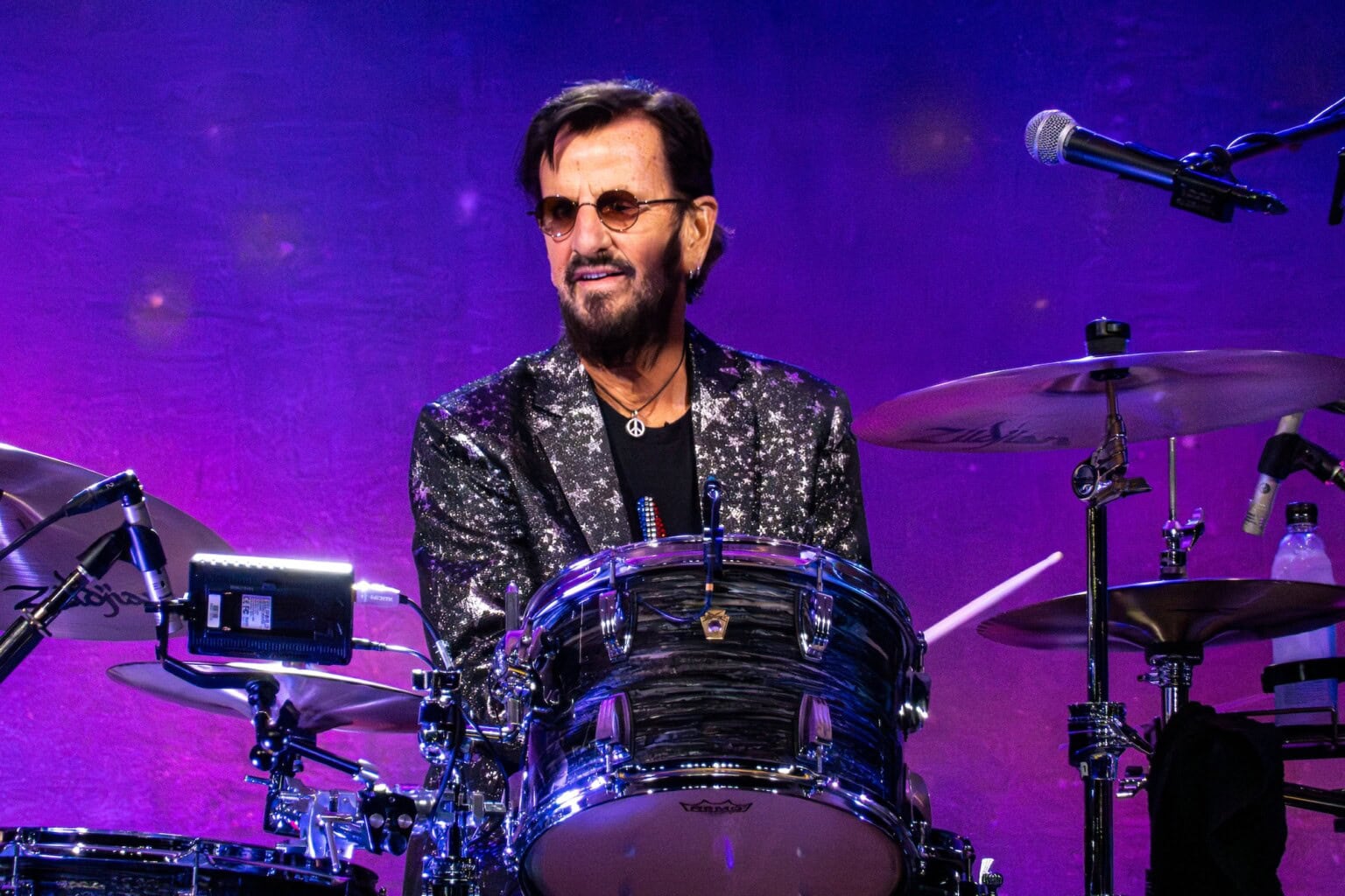 Millaista musiikkia tekee Ringo Starr nykyään? Valitsi saman ...