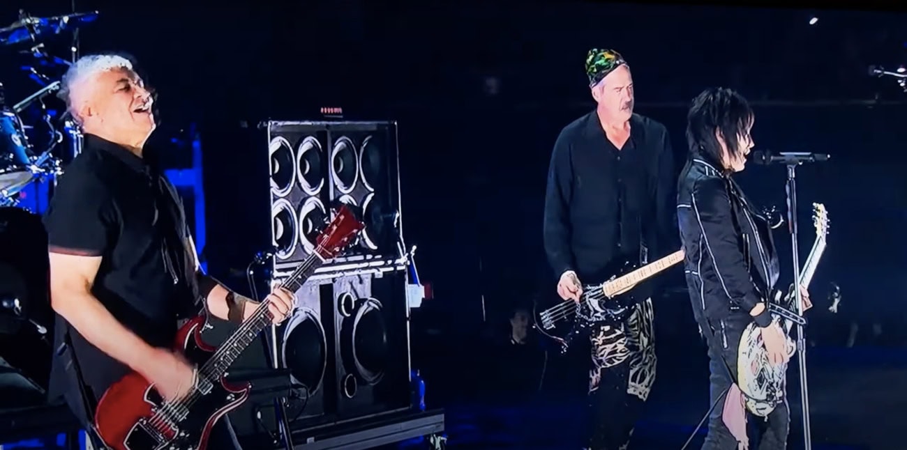 Nirvana kokosi odottamatta rivinsä ja nousi lavalle hyväntekeväisyyskonsertissa - muitakin ...