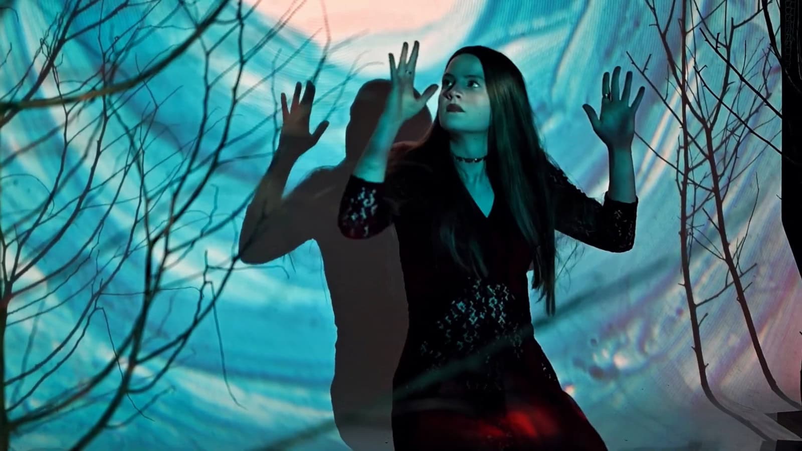 Oodi sitkeydelle - Ensiesityksessä Nohannan nyky-yhteiskunnan haasteita heijasteleva voimalaulu ...