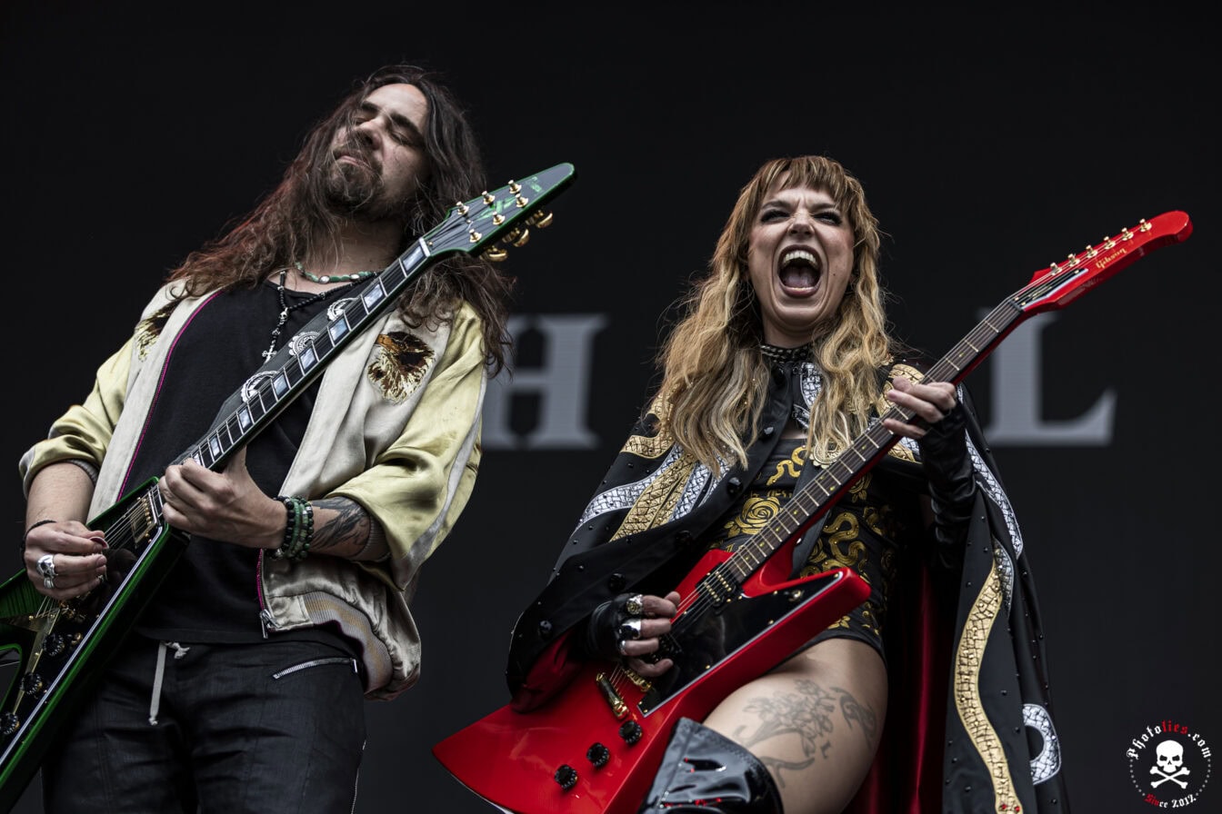 "Juttelet Steven Tylerin kanssa, tuolla on James Hetfield, tuolla Tom ...