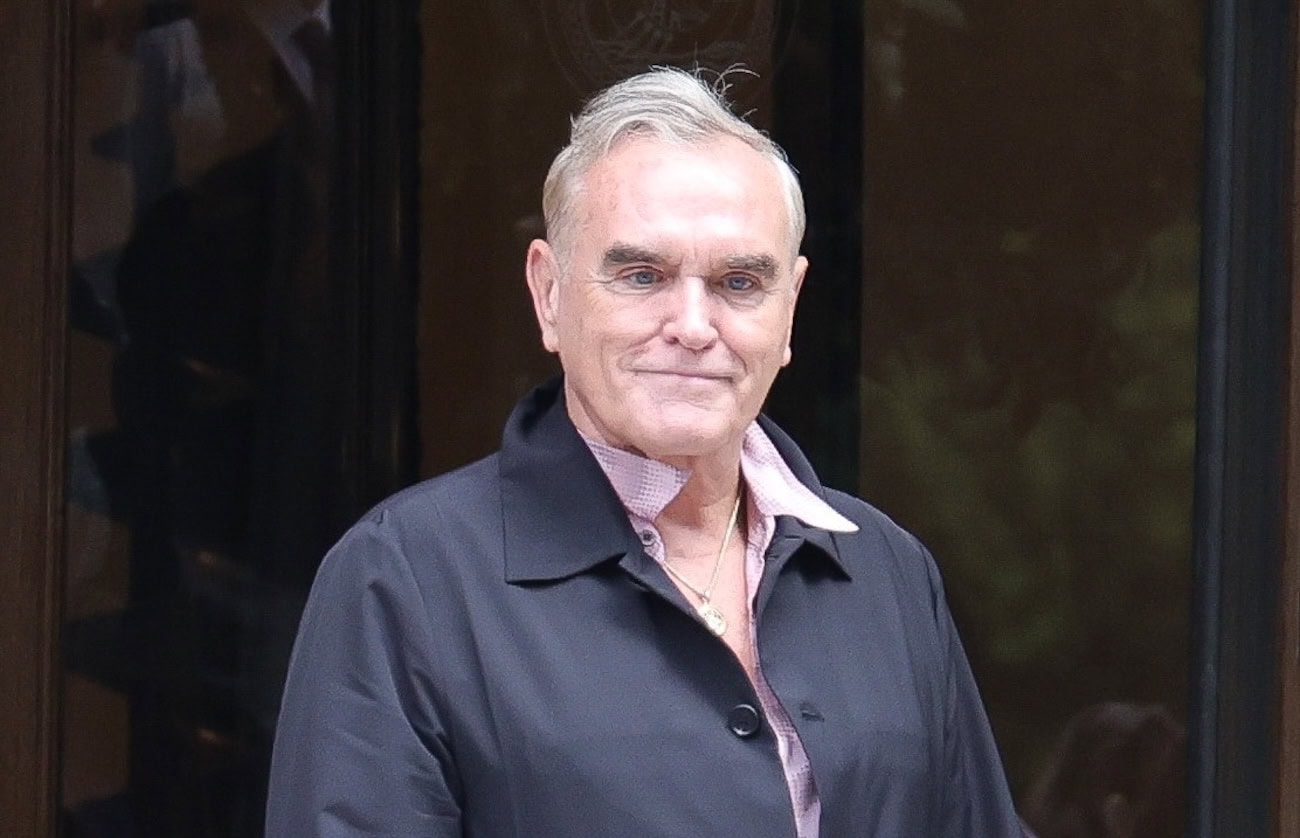 Morrissey sanoo laittaneensa The Smith -oikeutensa myyntiin - "Minulla ...