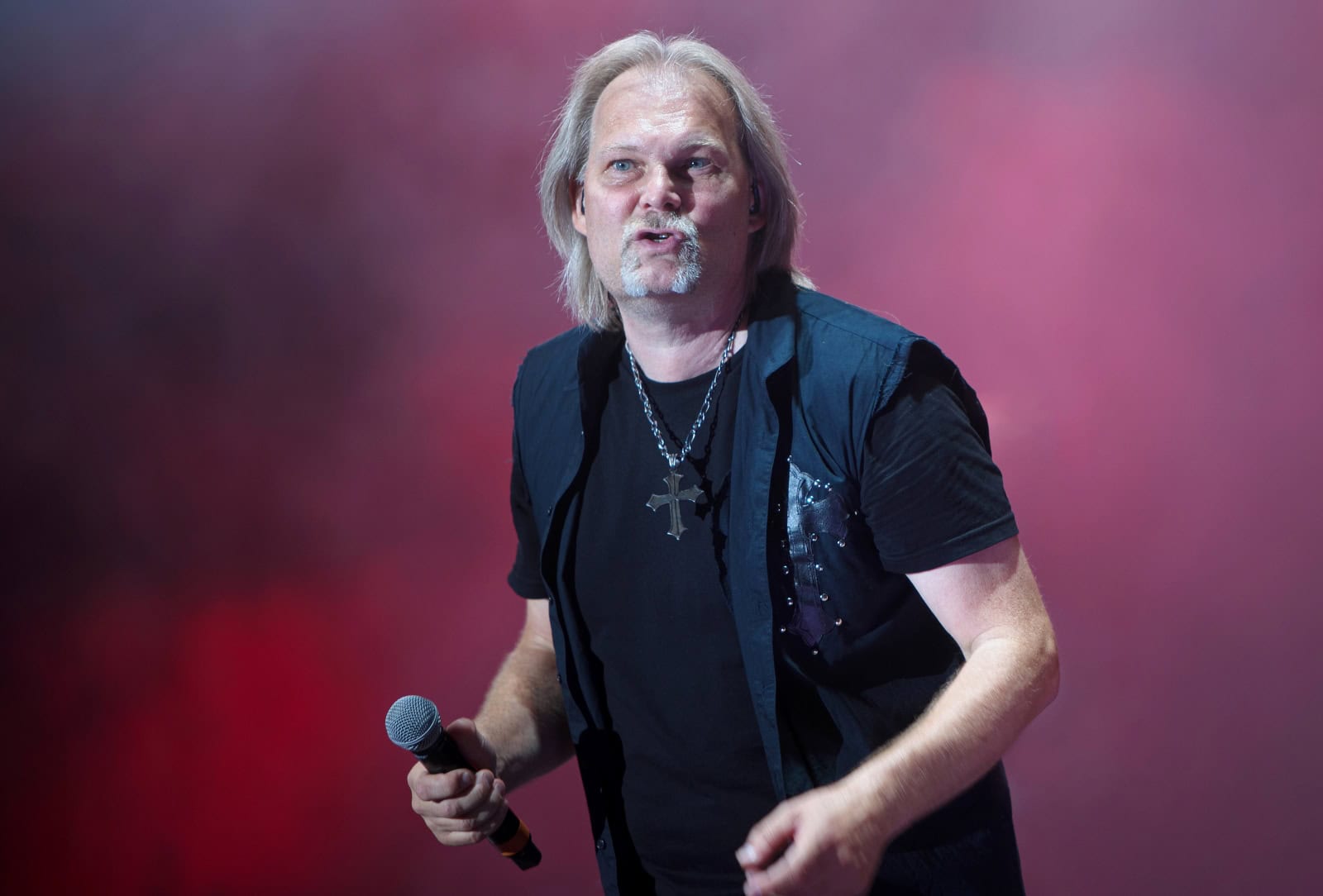 Jorn tähdittää seuraavaa Rock the Waves -risteilyä - kattauksessa myös ...
