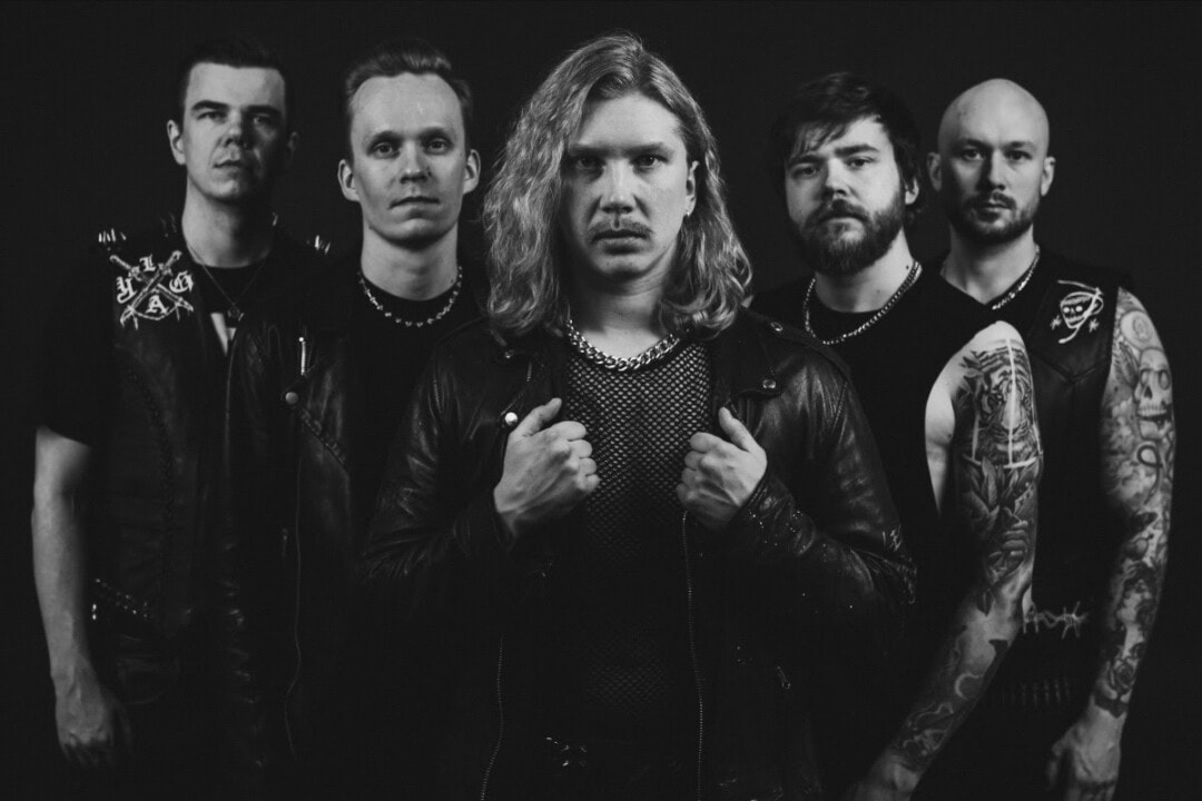 Kunniaa metallikentän suuruuksille: rovaniemeläinen I Am Your God ...